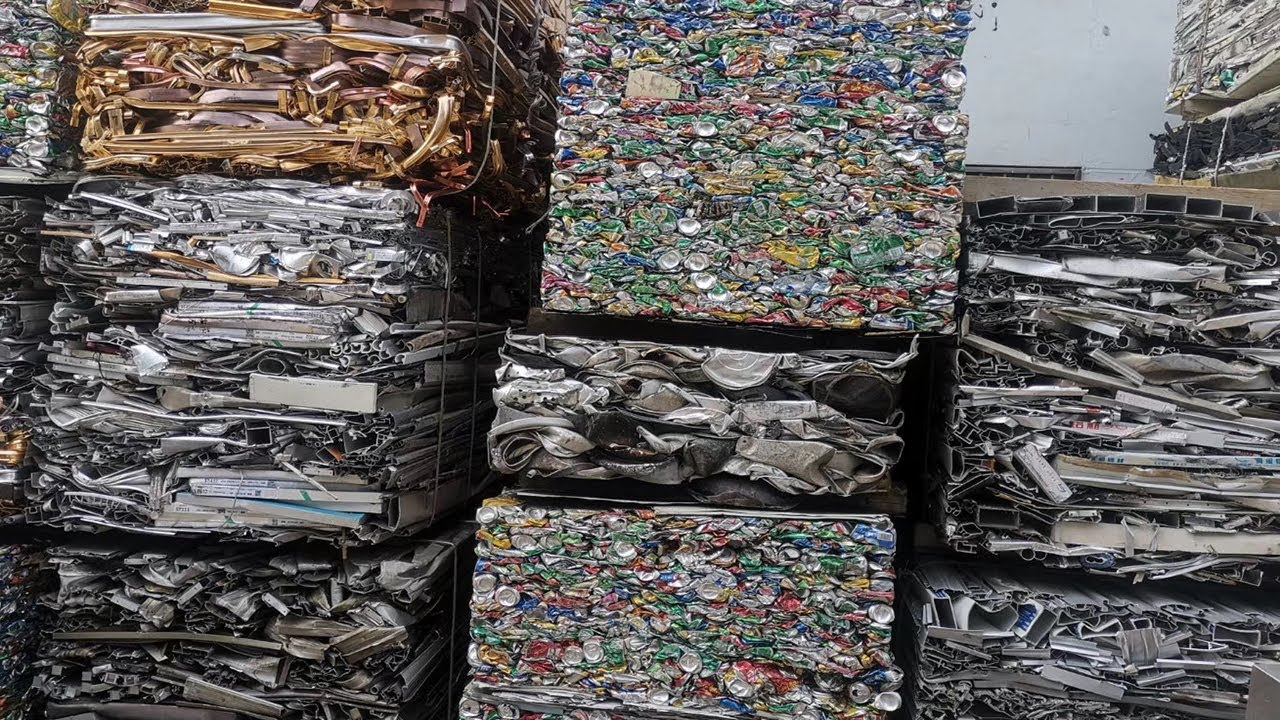 Create a new title for a hydraulic scrap metal baler without including ...